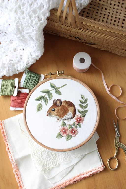 Cottagecore Field Mouse Thread Painting Embroidery Pattern - Crewel Ghoul