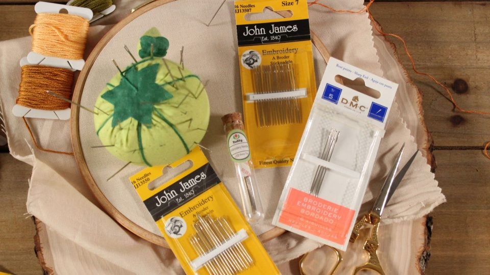 Hand Embroidery Needle Sizes Explained [With Needle Size Chart]
