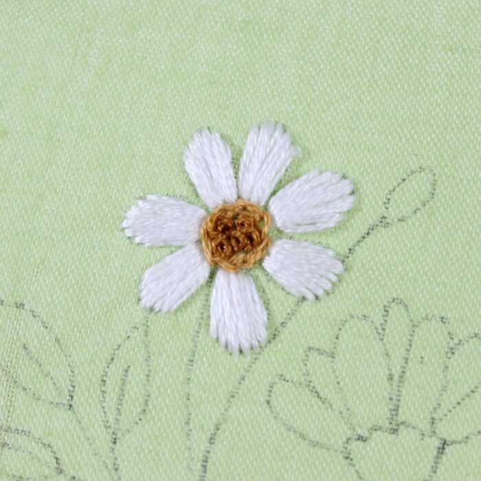 Learn How to Embroider a Daisy With This Free Embroidery Pattern