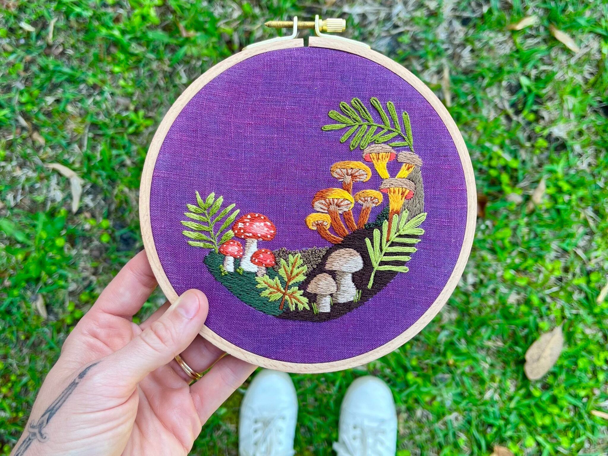 How To Choose Eye-Catching Color Combinations For Embroidery