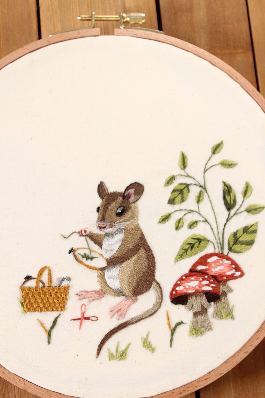 Embroidering Mouse Embroidery Pattern